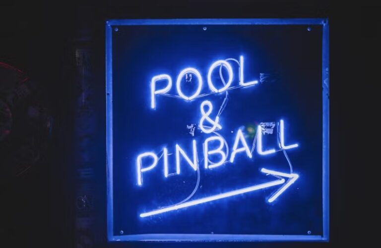 9 Creative Hotel Directional Signage Ideas - (Updated 2024)